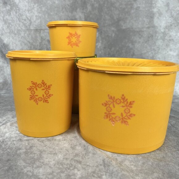 Tupperware | Kitchen | 3 Vtg Orange Tupperware Servalier Canisters ...